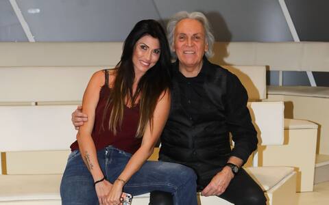 Il racconto dei 75 anni di Riccardo Fogli tra le canzoni dei Pooh e l ...