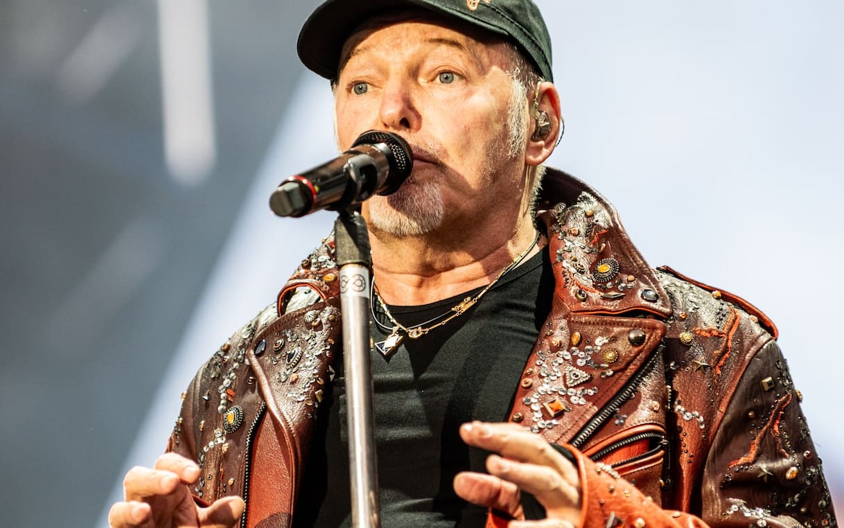 Vasco Rossi, la possibile scaletta del concerto allo stadio Maradona di ...