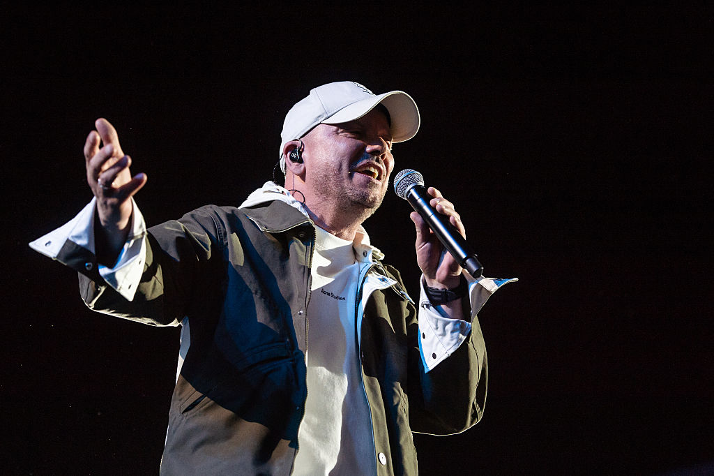 Gigi D'Alessio, la possibile scaletta del concerto a Bari I Sky TG24