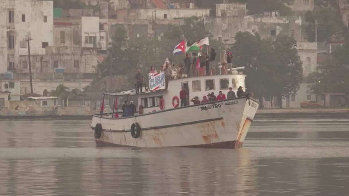 Cuba, flotilla all'Avana con 30 tonnellate di aiuti