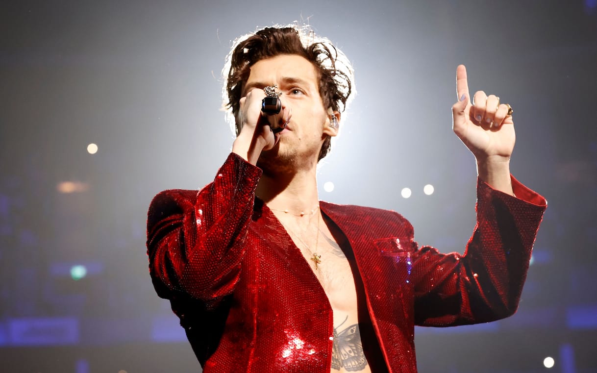 Harry Styles ha svelato la tracklist del nuovo album Kiss All the Time ...