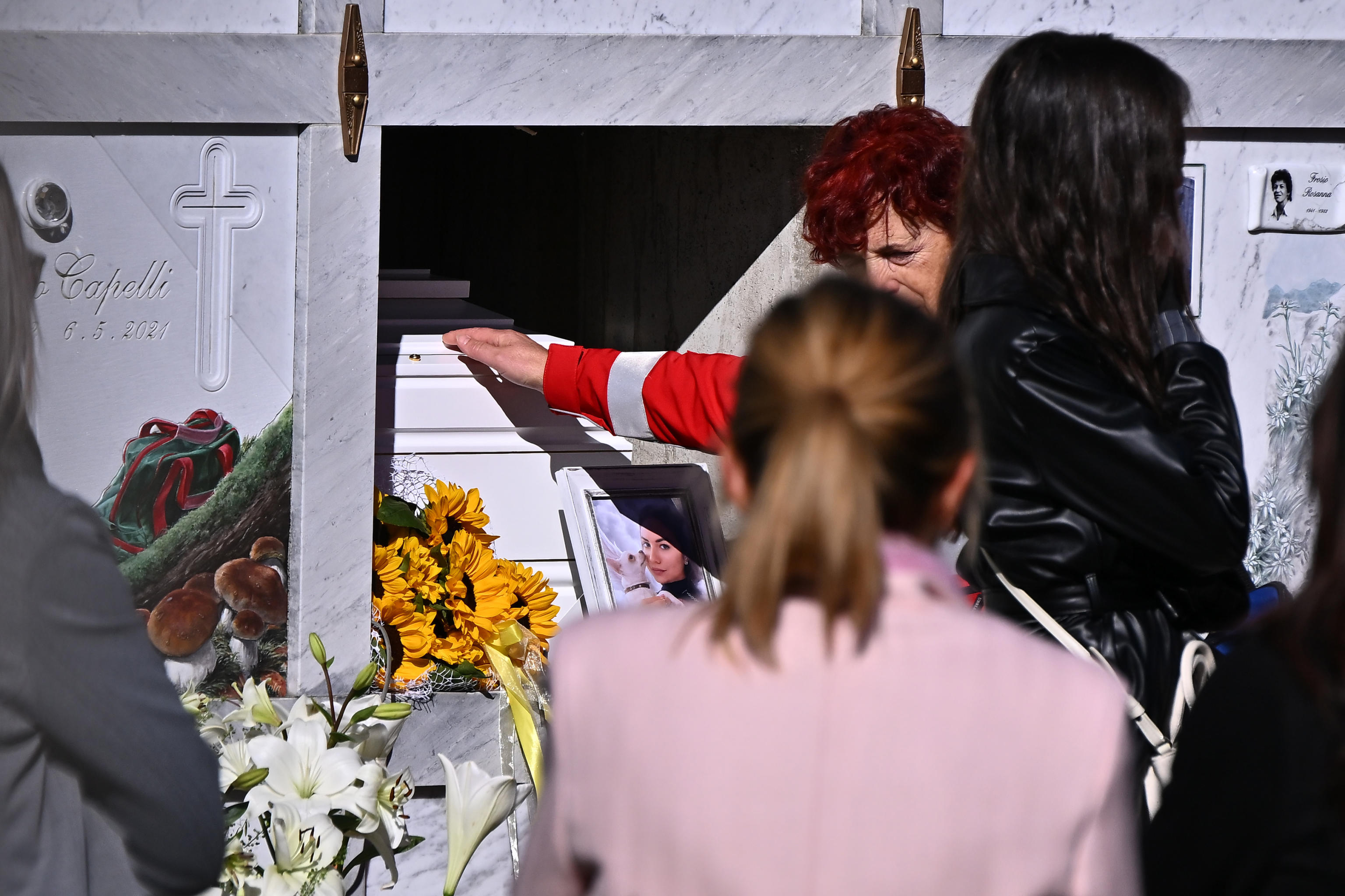 Pamela Genini, a Strozza i funerali della 29enne uccisa da Gianluca ...