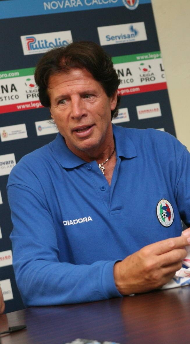 Sandro Giacobbe, le 5 canzoni più famose, da Signora Mia a Sarà la ...