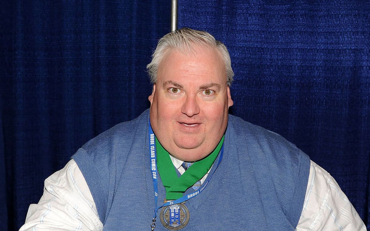 È morto a 63 anni Simon Fisher-Becker, attore di Harry Potter e di ...