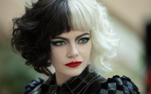 Halloween 2024, 15 idee trucco donna ispirate a film e serie tv | Sky TG24