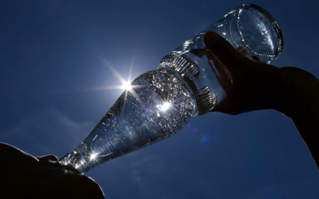 Quanta acqua bere al giorno? I consigli in base all'età | Sky TG24