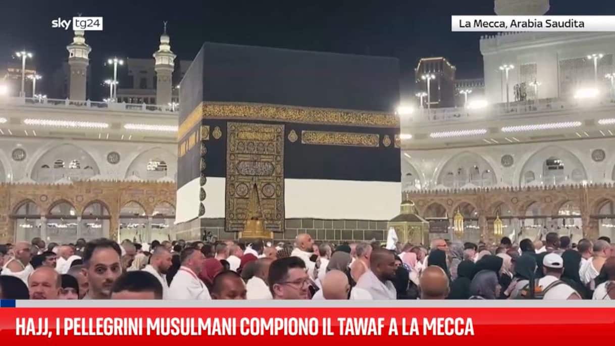 Hajj 2026, pellegrini musulmani radunati alla Mecca