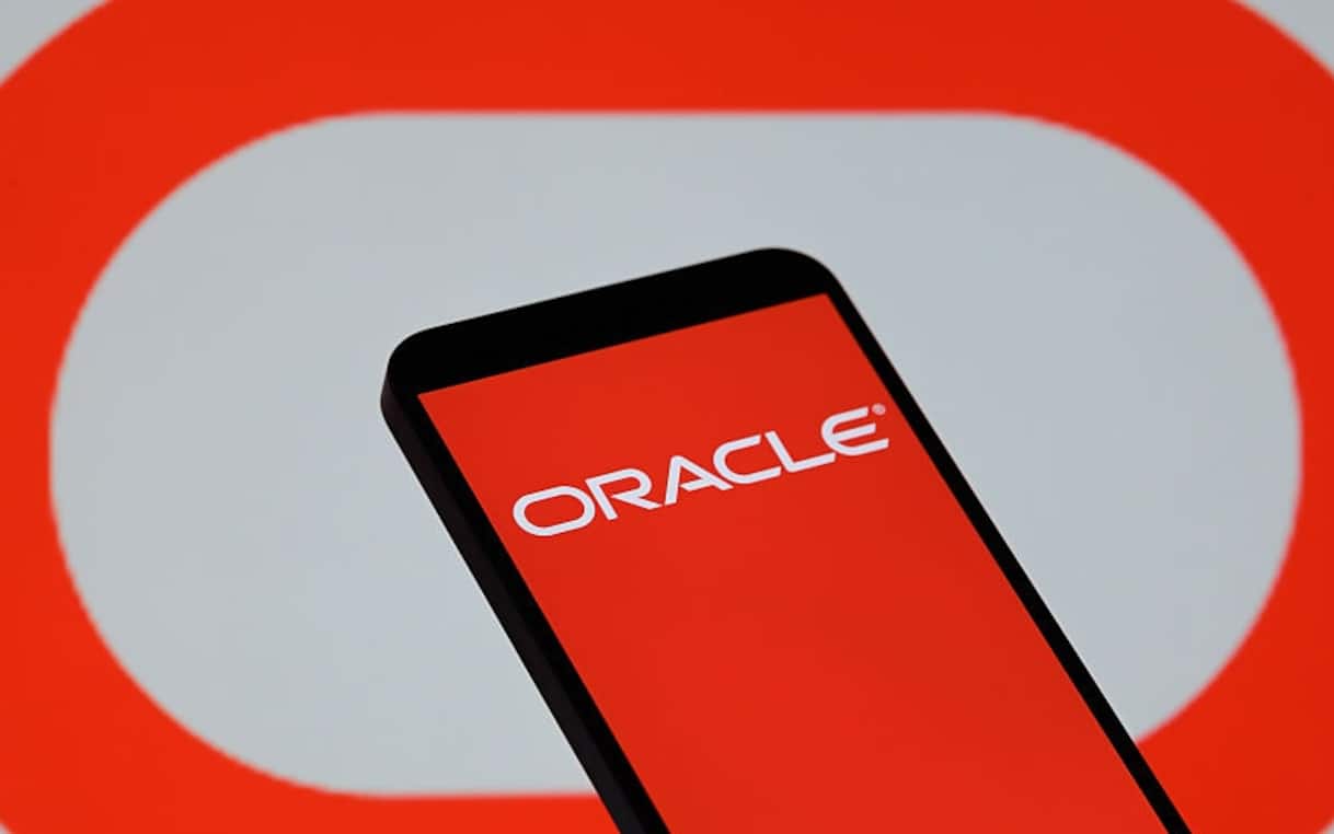 OpenAI e Oracle, accordo da 300 miliardi di dollari per sviluppo ...