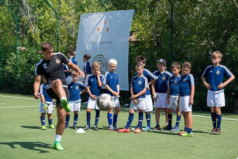 Bambini in viaggio, le migliori Academy per un'estate di sport | Skytg24