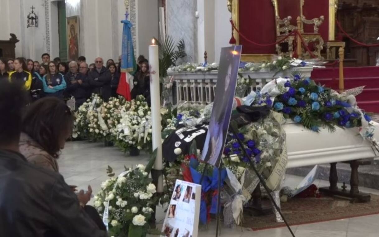 Larimar Annaloro, autopsia mette in dubbio suicidio di Piazza Armerina ...