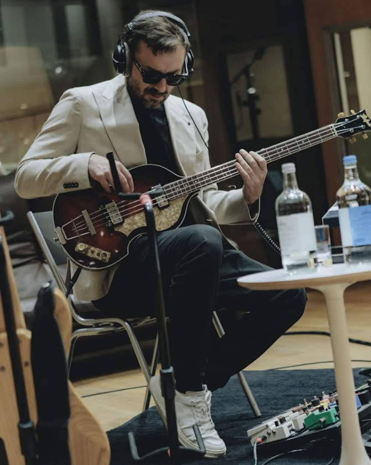 Cesare Cremonini a Londra nei British Grove Studios di Mark Knopfler ...