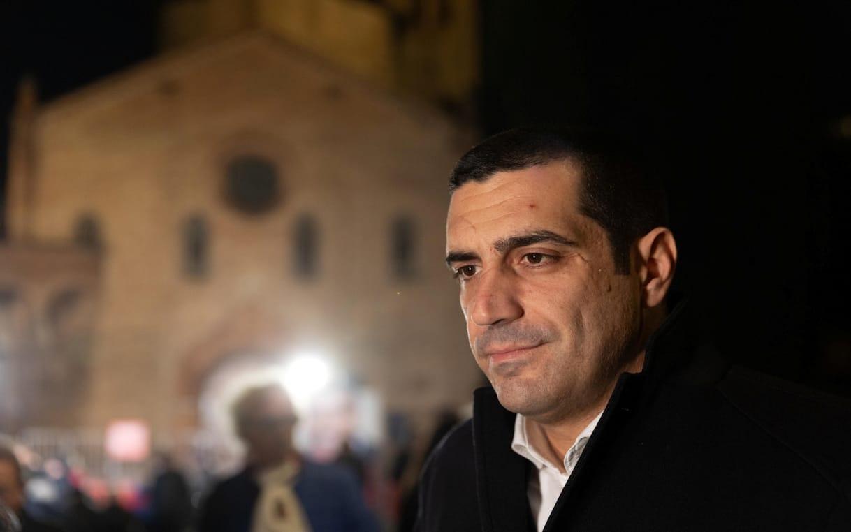 Chi è Michele de Pascale, il nuovo presidente dell’Emilia-Romagna | Sky ...