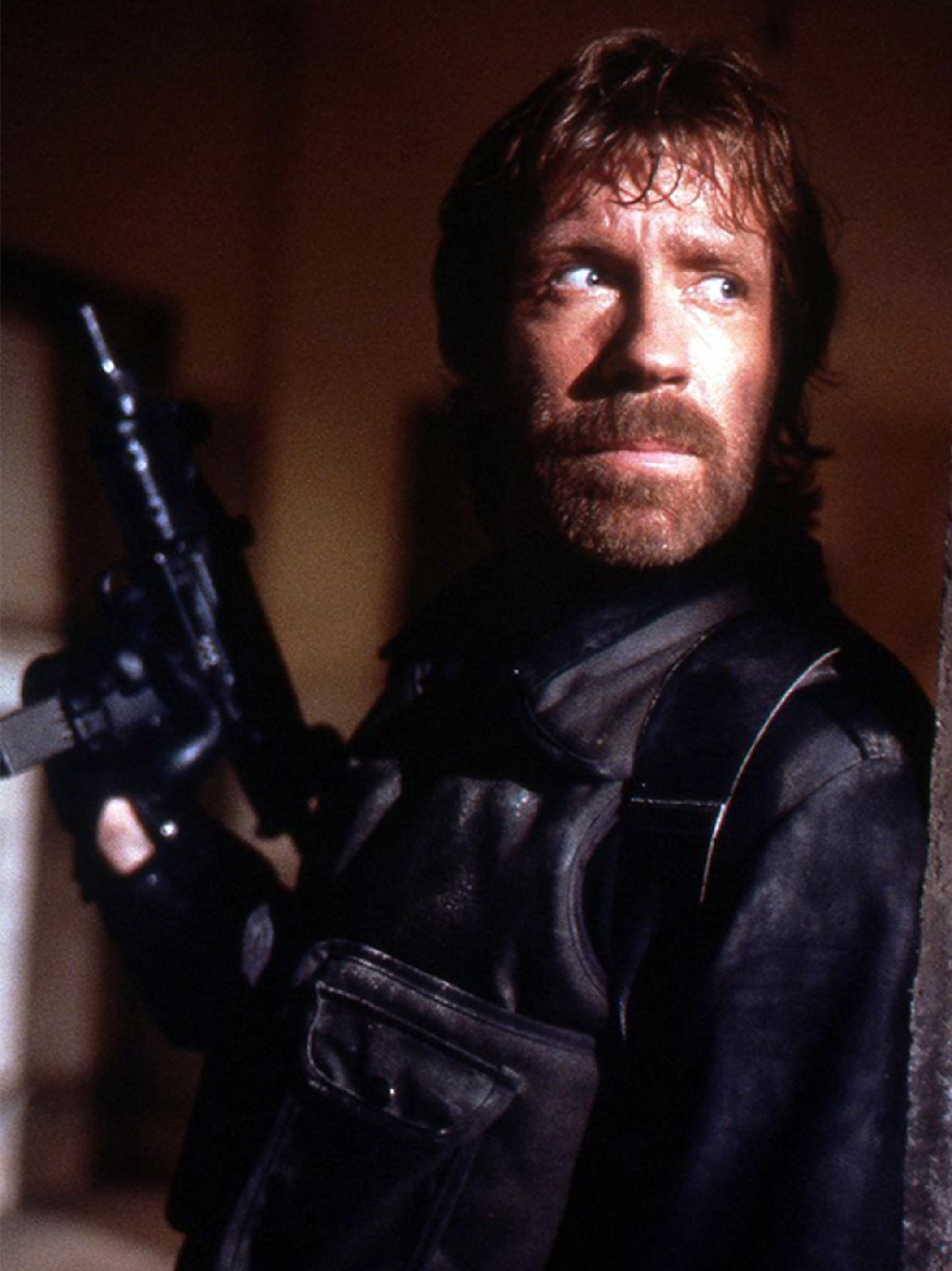 È morto Chuck Norris, o almeno così dicono: vita e carriera di un mito ...