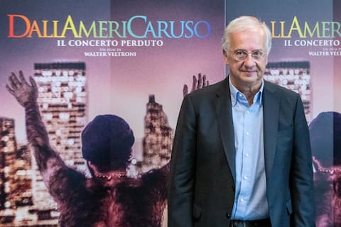 Walter Veltroni, l'ex sindaco di Roma compie 70 anni: la sua storia ...