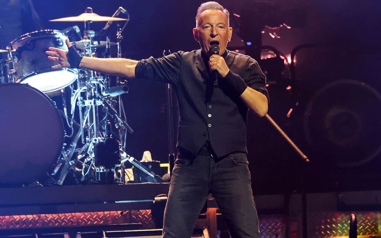Bruce Springsteen in concerto a Minneapolis: 'Scegliete la pace, non la ...