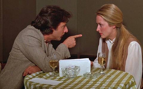 Dustin Hoffman compie 87 anni, i migliori film e le serie tv con la ...
