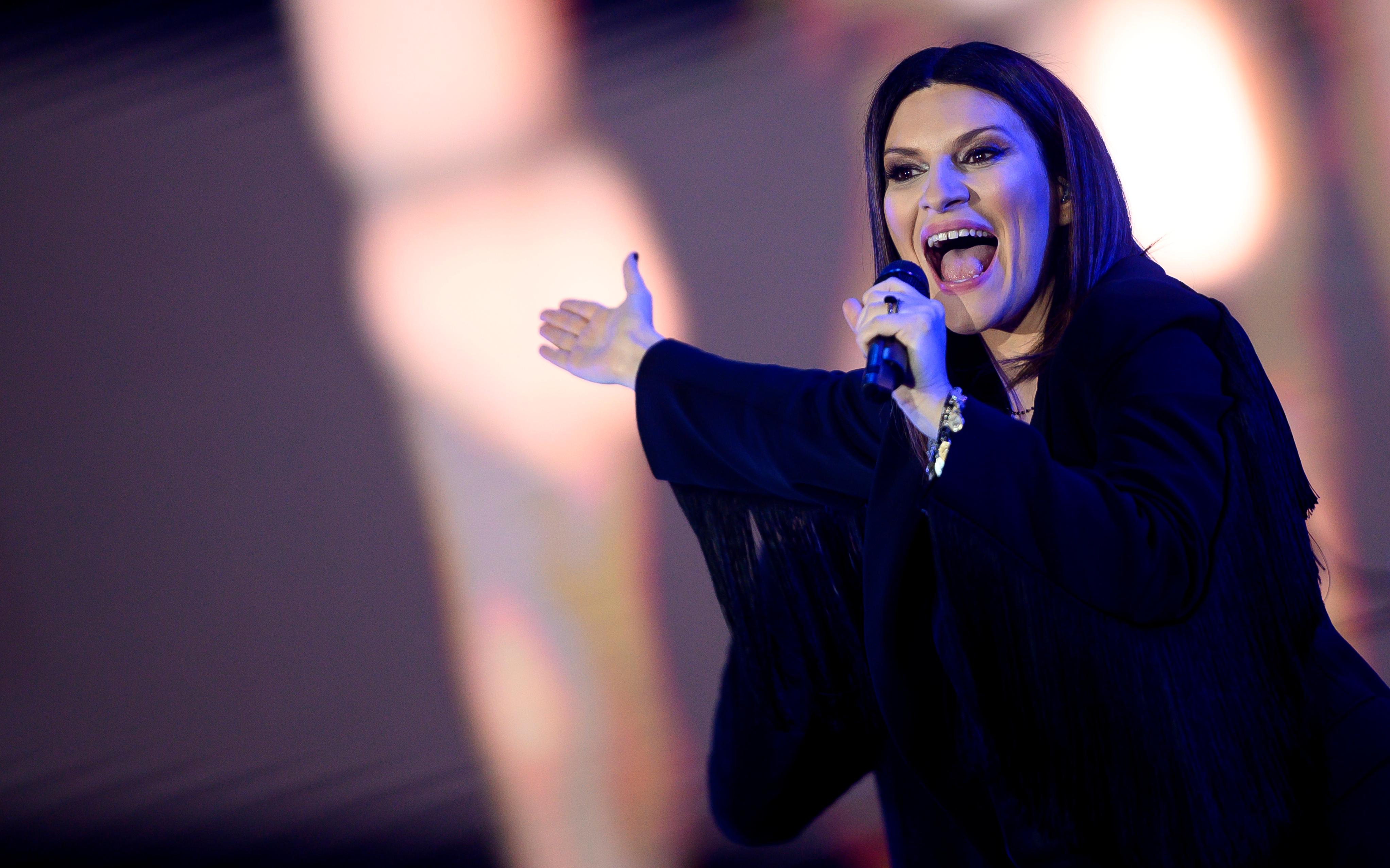 Milano-Cortina 2026, Laura Pausini alla cerimonia di apertura dei ...