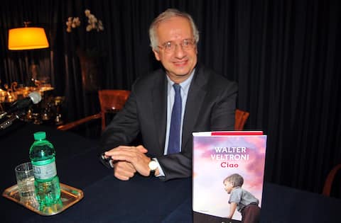 Walter Veltroni, l'ex sindaco di Roma compie 70 anni: la sua storia ...