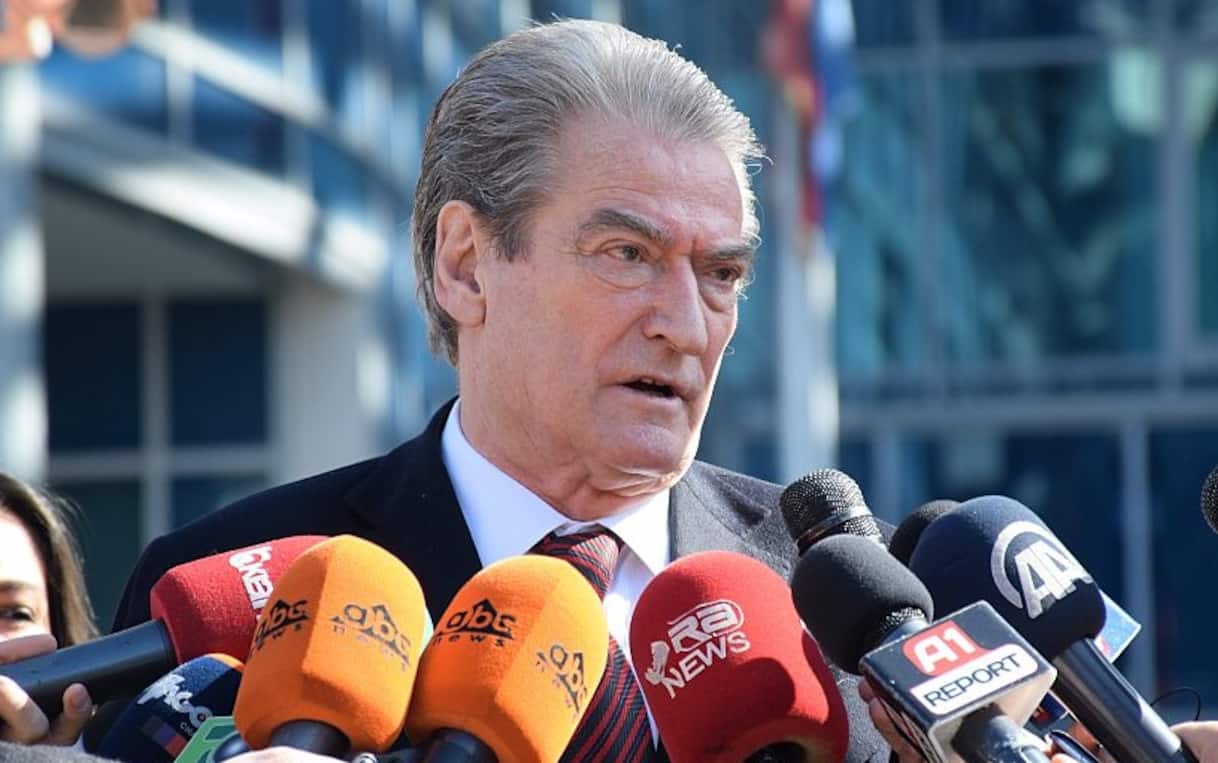 Albania, l’ex premier Sali Berisha agli arresti domiciliari: indagato ...