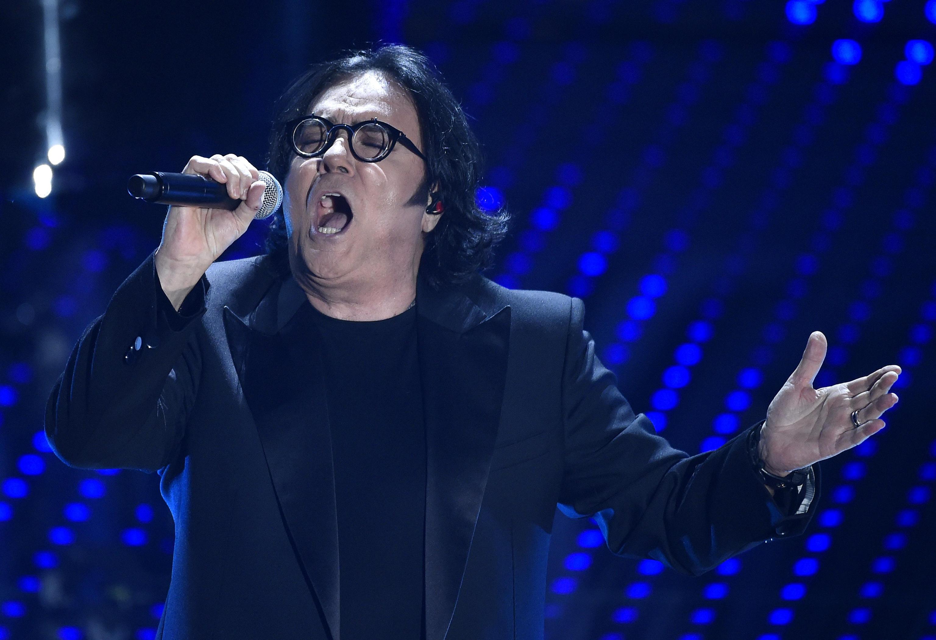 Compie 75 anni Renato Zero, le sue canzoni più famose | Sky TG24
