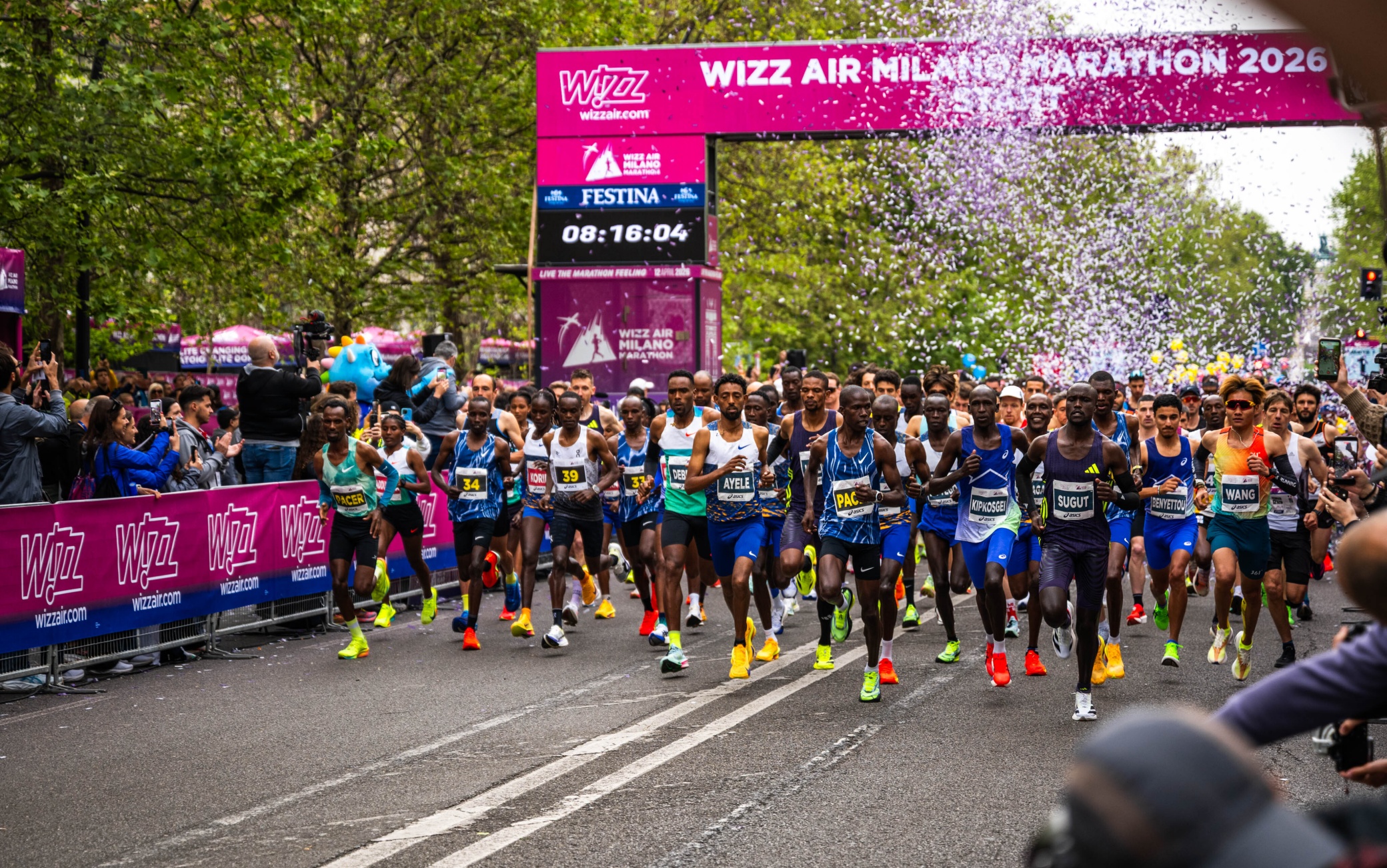 Maratona di Milano 2026, vincono Kibiwott e Chekole. Oltre 15mila ...