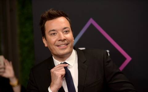 Jimmy Fallon compie 50 anni, la carriera e i successi del pluripremiato ...