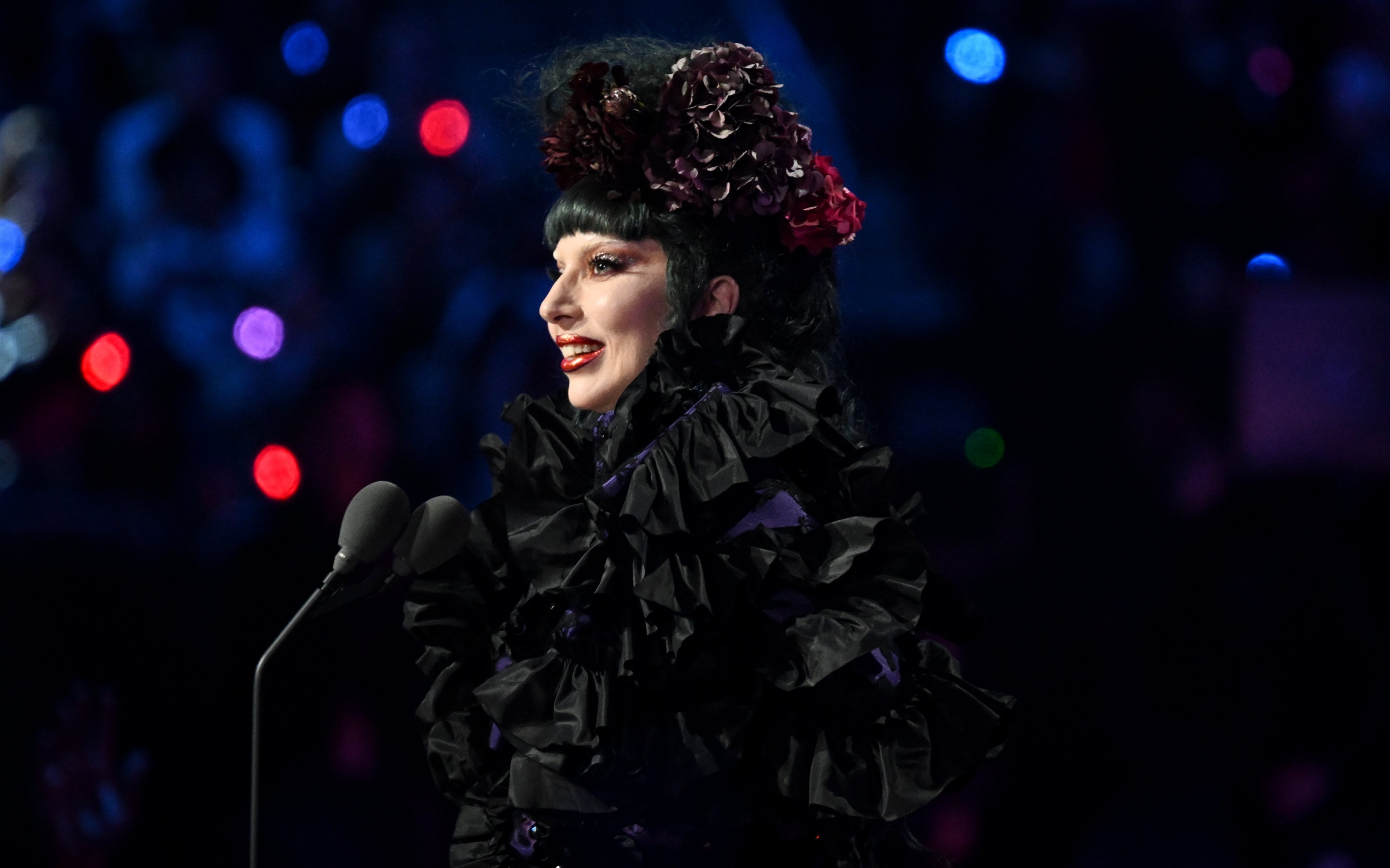 Lady Gaga annuncia nuovi concerti per il tour 2026 | Sky TG24