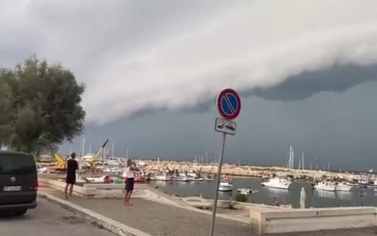 Maltempo in Sicilia, a Scoglitti l’impressionante fenomeno dello 'shelf ...