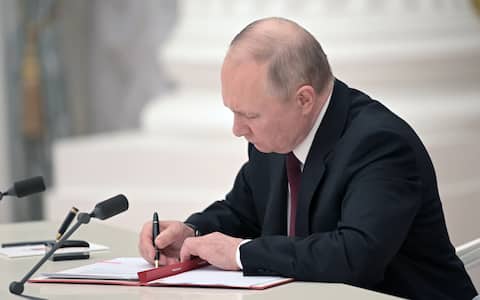 Compleanno Putin, il presidente russo compie 73 anni. FOTO e STORIA ...