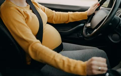 Milano, nuovi parcheggi rosa per donne incinta e genitori. Dove sono ...