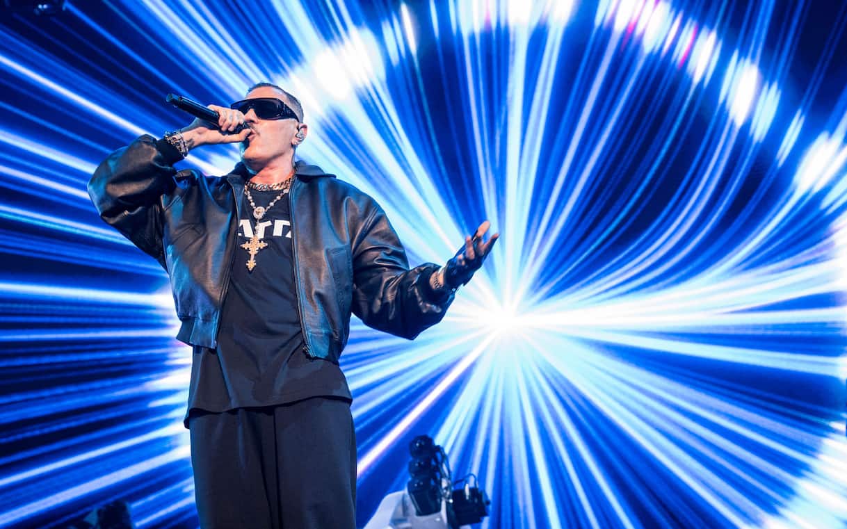 King Marracash, il primo docufilm che ripercorre la carriera del rapper ...