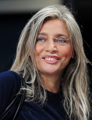 Mara Venier compie 75 anni, la carriera e com’è cambiato il suo look ...