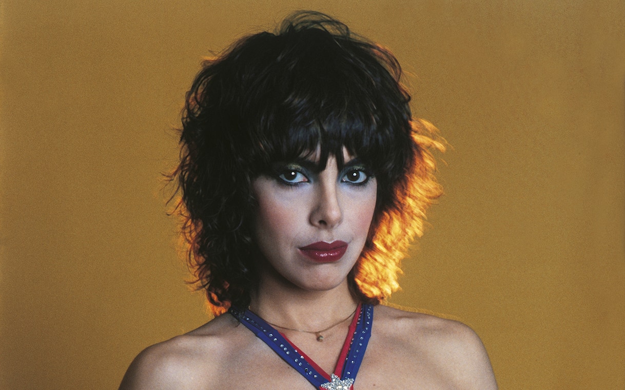 Addio a Nadia Cassini, cantante e attrice protagonista della commedia ...