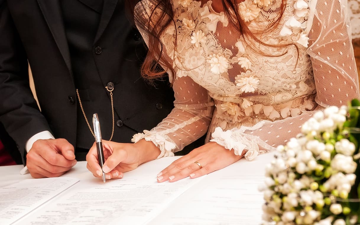 Matrimoni, divorzi e separazioni in calo in Italia: i dati Istat | Sky TG24