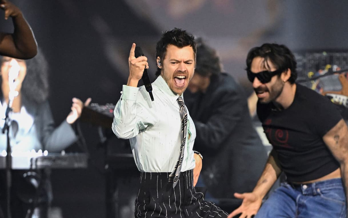 Harry Styles suonerà il nuovo album in un concerto in streaming su ...