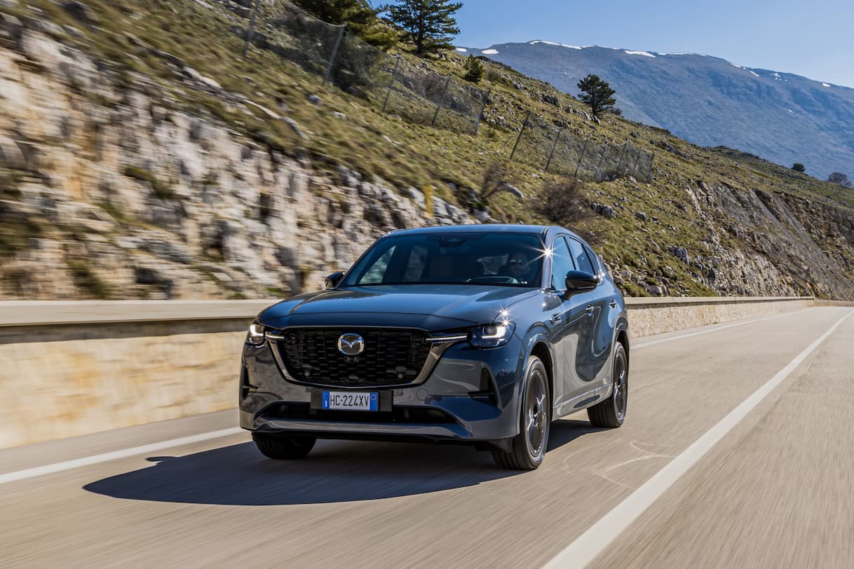Mazda CX 60, prezzo e allestimenti del nuovo SUV: tutte le novità | Sky ...