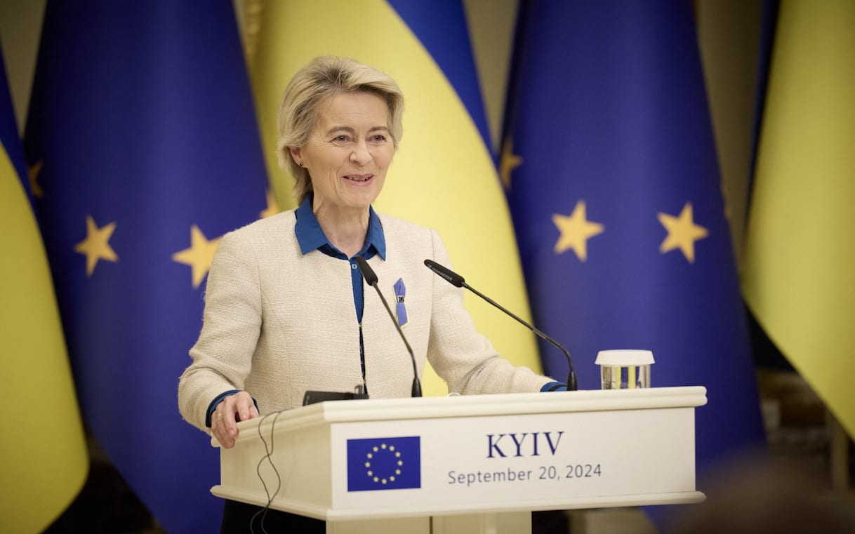 Ursula von der Leyen, regina dell’Europa confusa | Sky TG24