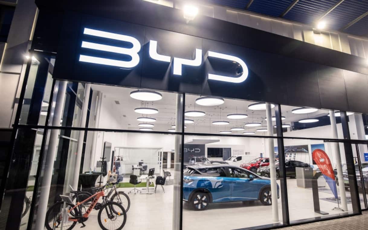 BYD vs Stellantis, sospesa la campagna pubblicitaria contro il PureTech ...