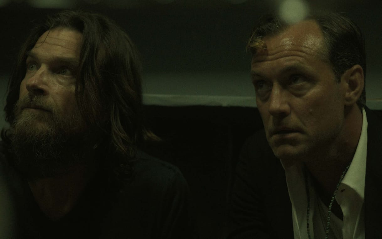 Black Rabbit, tutto sulla serie tv Netflix con Jude Law e Jason Bateman ...
