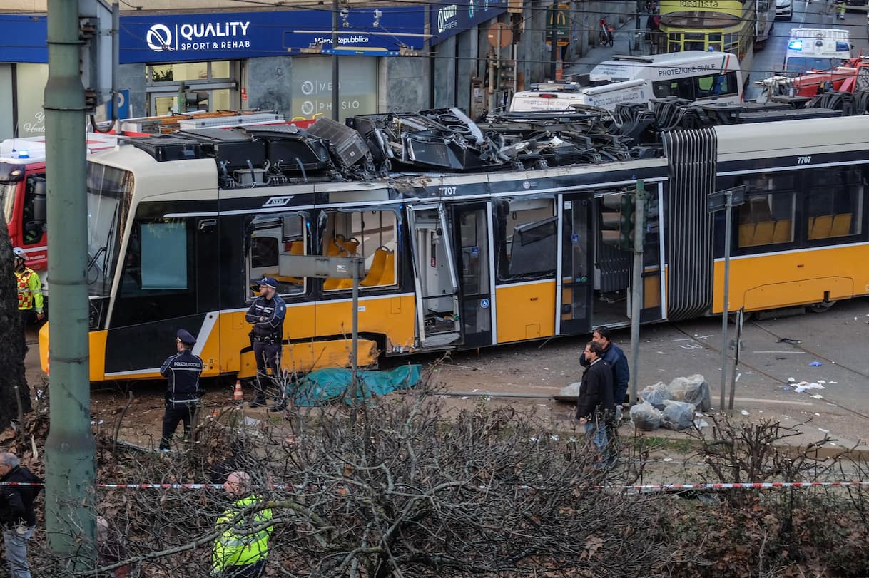 Tram deragliato a Milano, analisi scatola nera: necessari altri ...