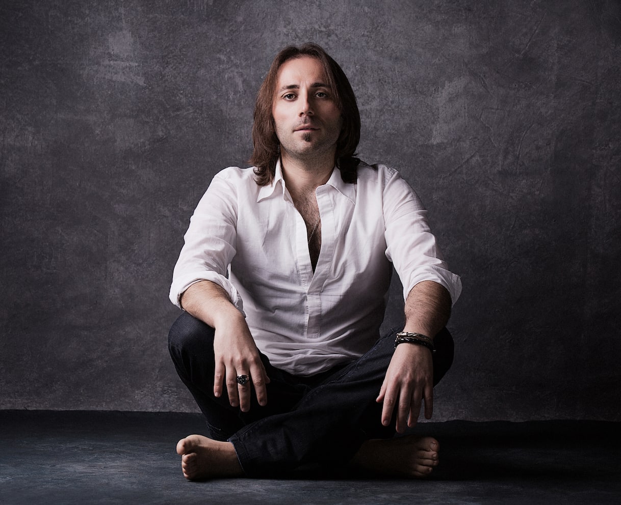 Alessio Creatura presenta il singolo Libero dalle cose: il video