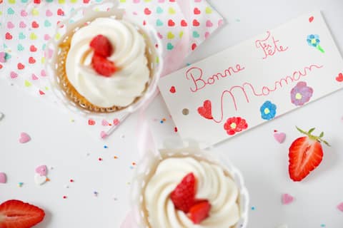 Buongiorno e buona Festa della Mamma: frasi e immagini da inviare su ...