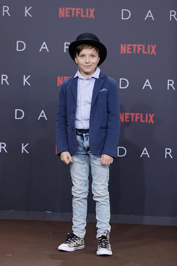 Dark, il cast completo e i personaggi della serie tv su Netflix