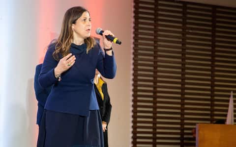 Alessandra Todde, chi è la nuova presidente della Regione Sardegna ...