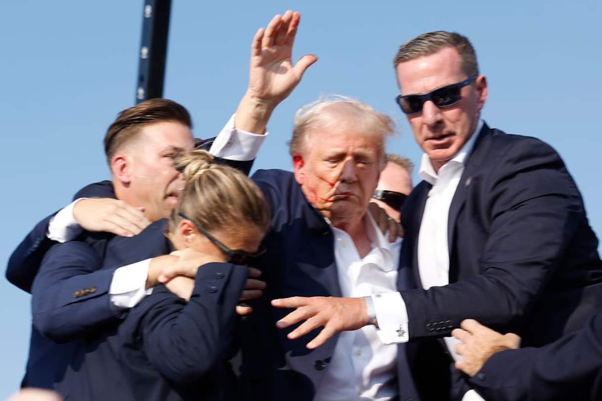 Spari contro Trump a un comizio in Pennsylvania: ferito | Sky TG24