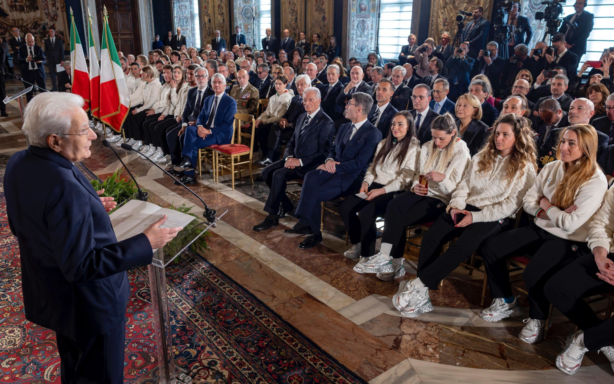 Olimpiadi 2026, Mattarella a Milano alla Scala: 'Tregua olimpica sia ...