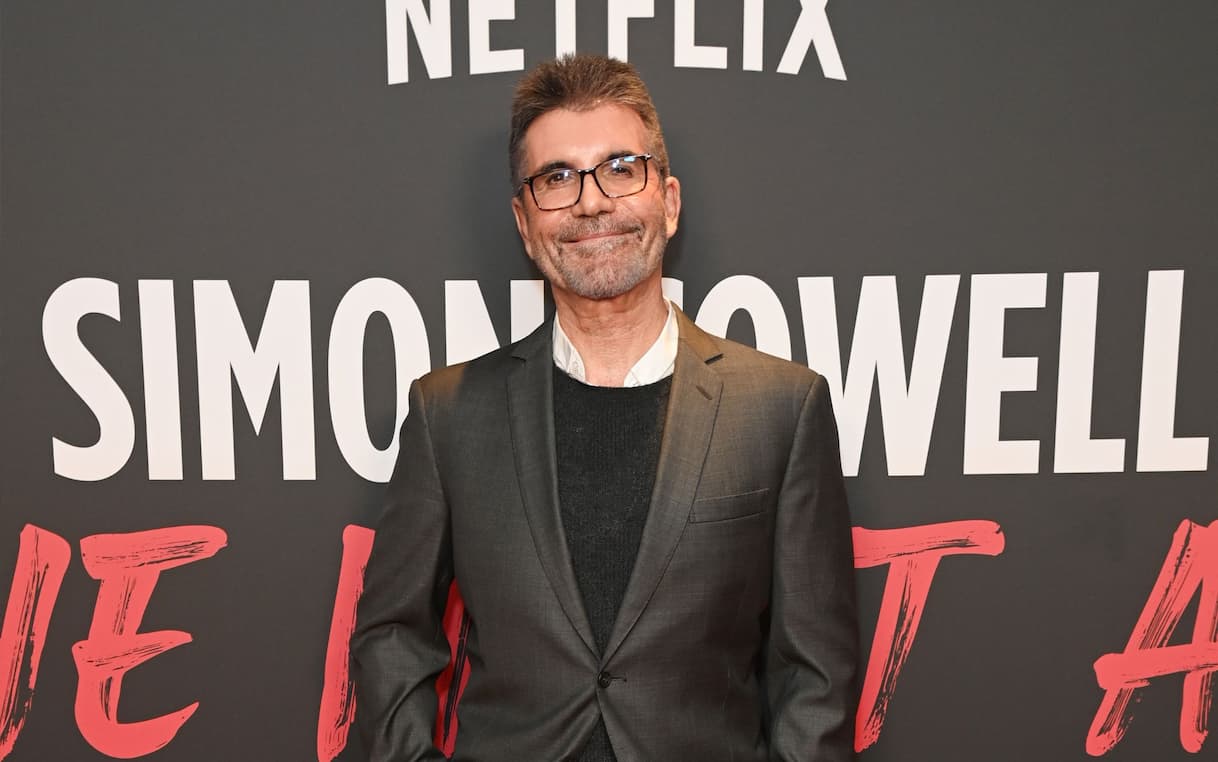 Simon Cowell ha formato una nuova boyband, i December 10 (il cui primo ...