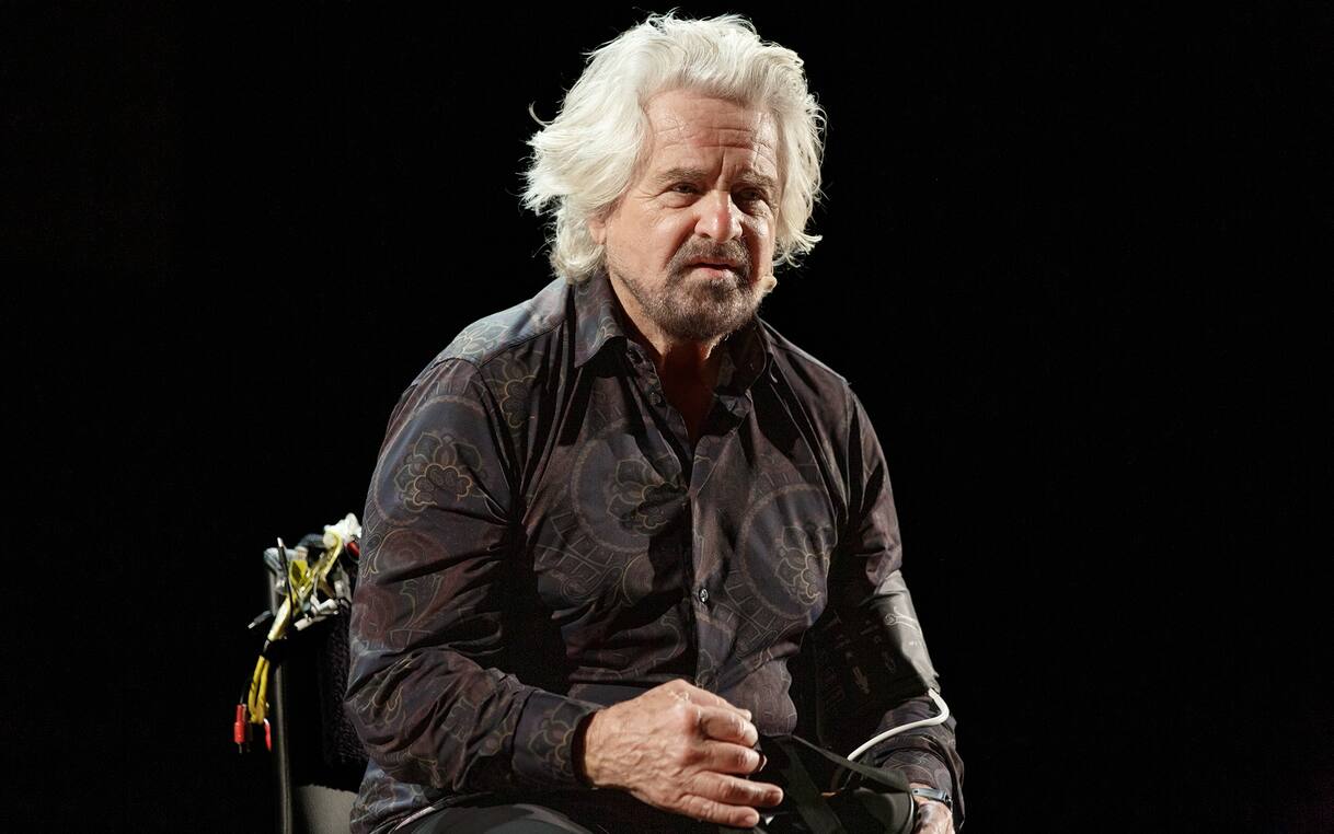 La parabola di Beppe Grillo, 'licenziato' da Giuseppe Conte dal ...