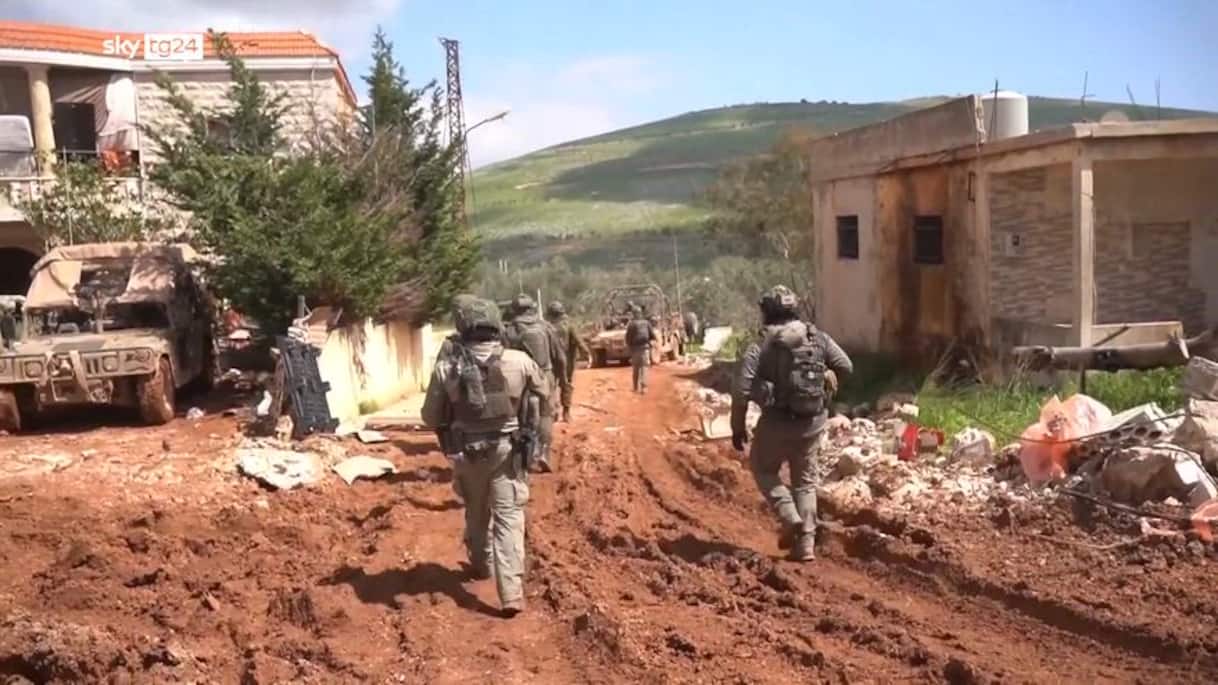 Libano, truppe di Israele avanzano verso fiume Litani | Video Sky TG24
