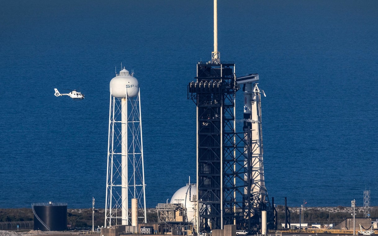 Nasa e SpaceX, rinviata missione di recupero degli astronauti bloccati ...